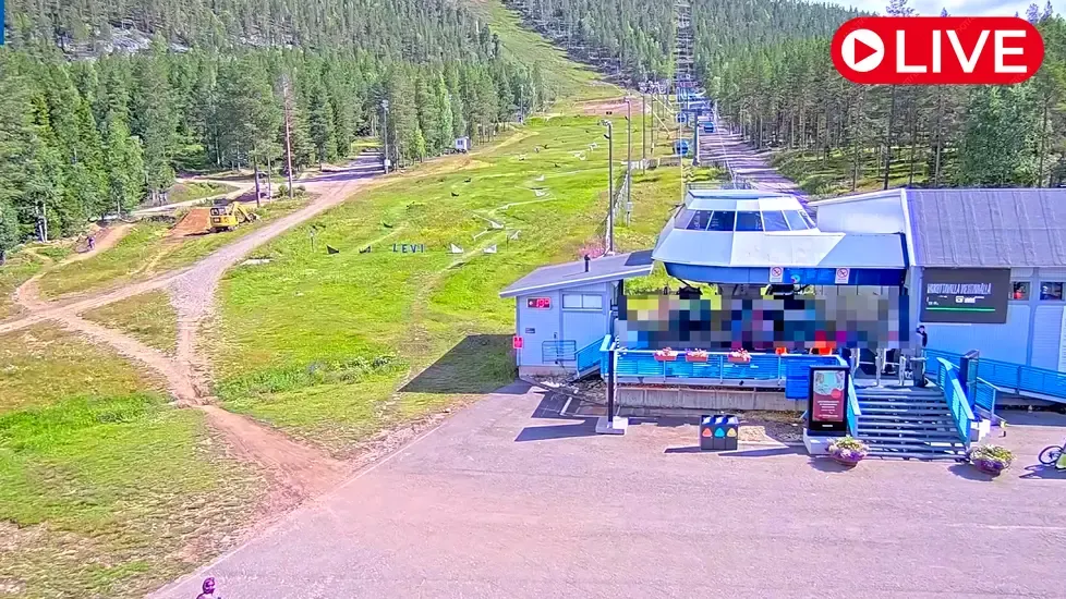 Live Webcam Ala-Asema Gondola, Lower station, Levi Ski Resort